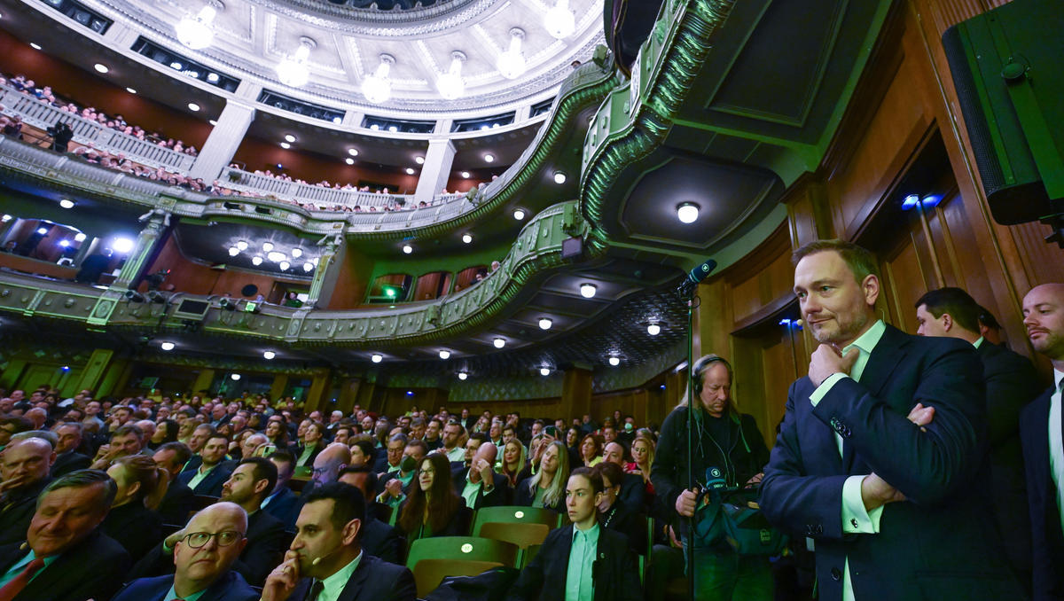 FDP-Chef Lindner: Konfrontation und Suche nach Optionen