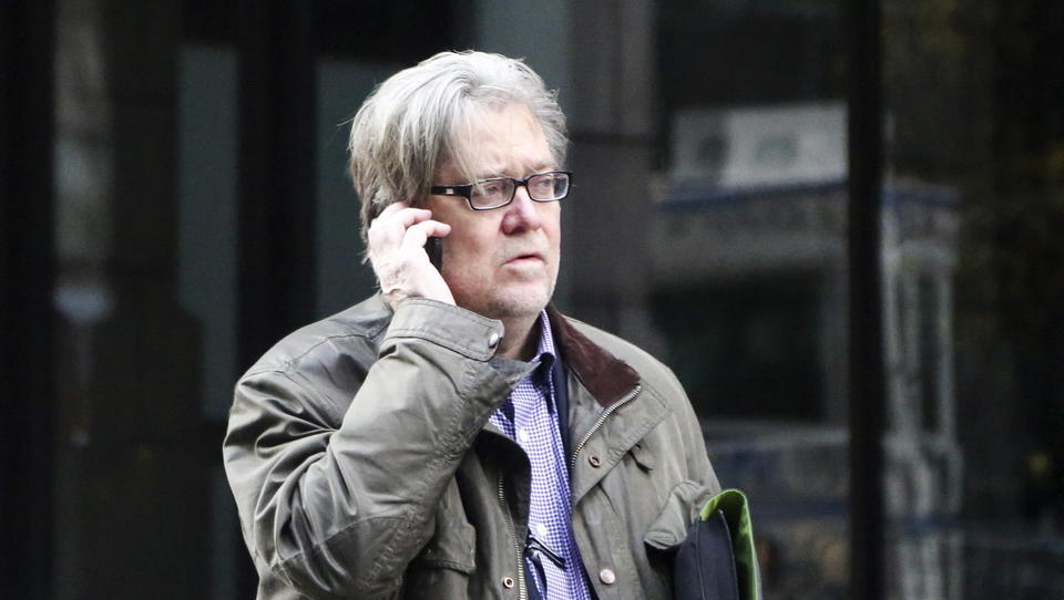 Was hatte Gesundheitsminister Spahn mit Stephen Bannon besprochen?